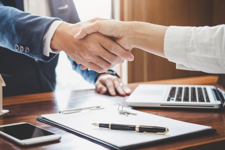 How a Broker Can Help You Get a Commercial Real Estate Financing ...