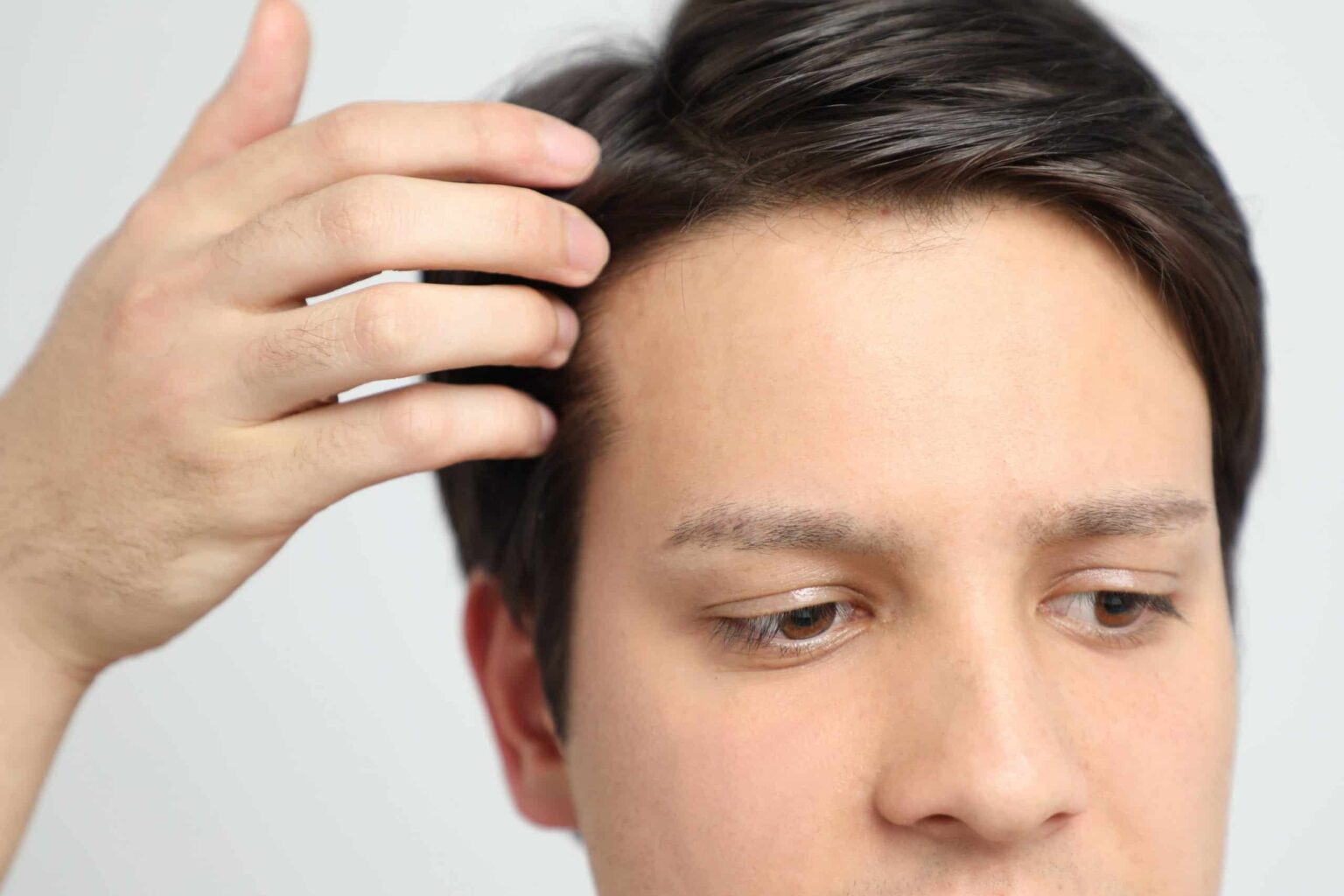 The Dos and Don’Ts of Wearing a Toupee for Men: 7 Tips to Know - Pixel ...