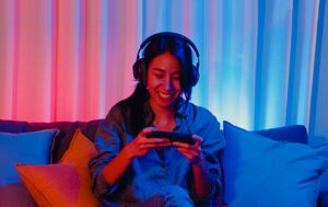 How to Start a Gaming Blog - 10 Tips for Beginners - Pixel Dimes