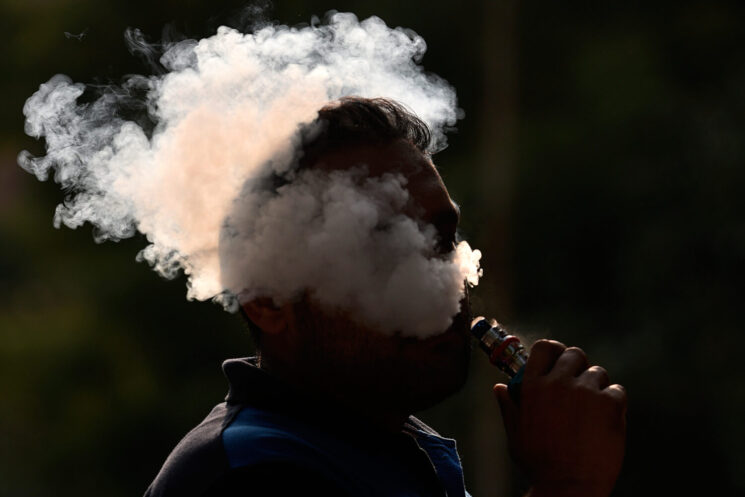 How to Tell the Difference Between THC and Nicotine Vape: A ...